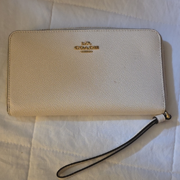 Coach | Bags | Coach Ivory Wallet With Gold Accents | Poshmark